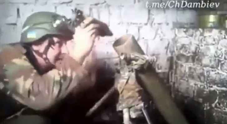 تعرف إلى حقيقة قصة أغبى جندي التي انتشرت عبر مواقع التواصل فيديو